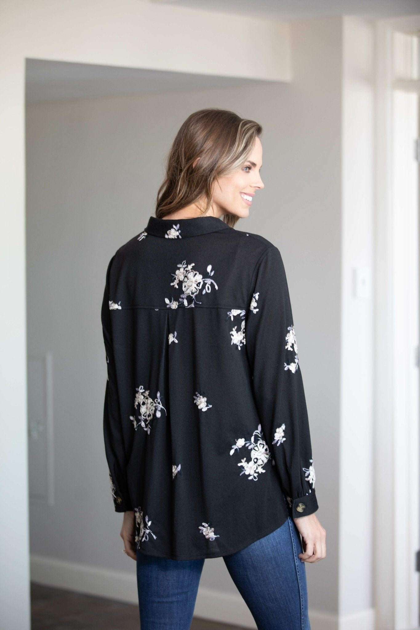 FIgueroa & Flower Embroidered Floral Shacket – Dressbarn