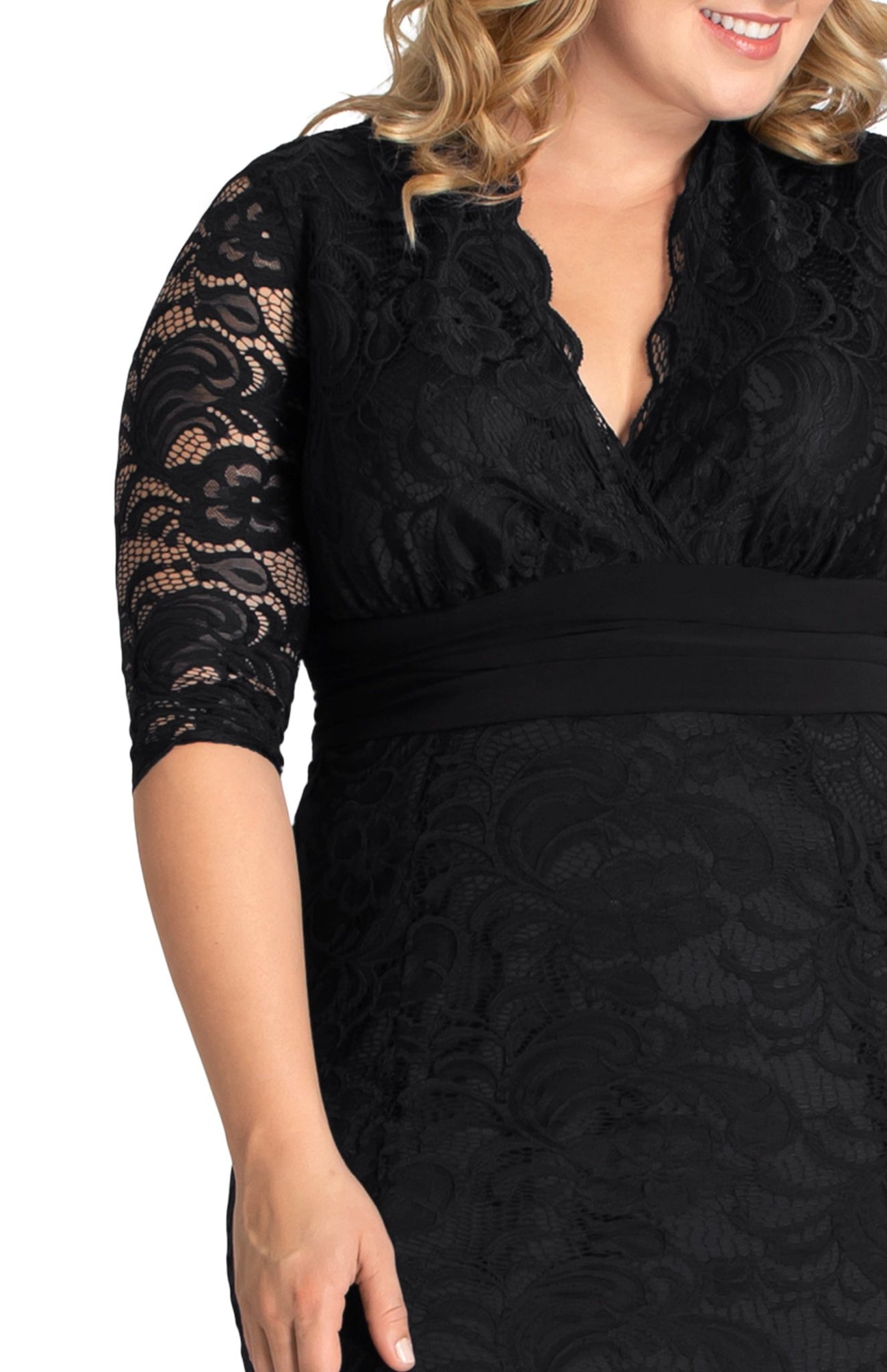 Screen Siren Lace Evening Gown - Plus – Dressbarn
